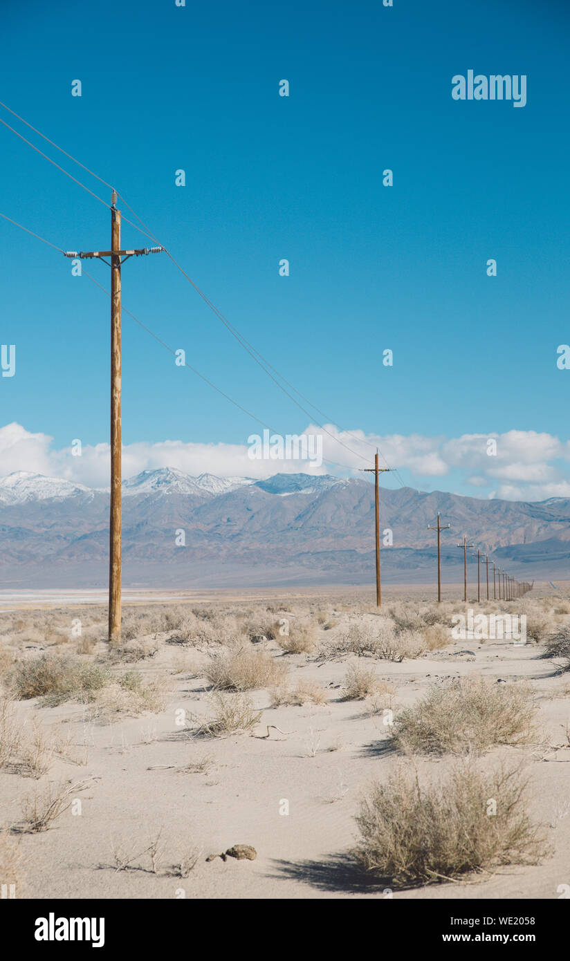 Desert power lines hi-res stock photography and images - Alamy