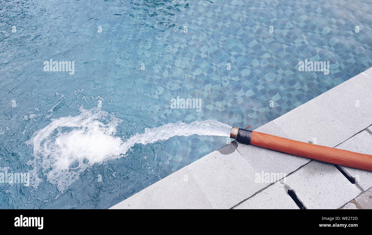 People Falling In Line High Resolution Stock Photography and Images - Alamy