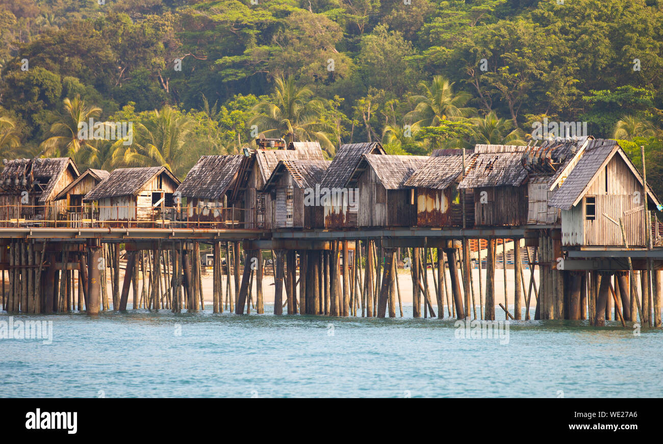 Stilt bamboo house hi-res stock photography and images - Alamy