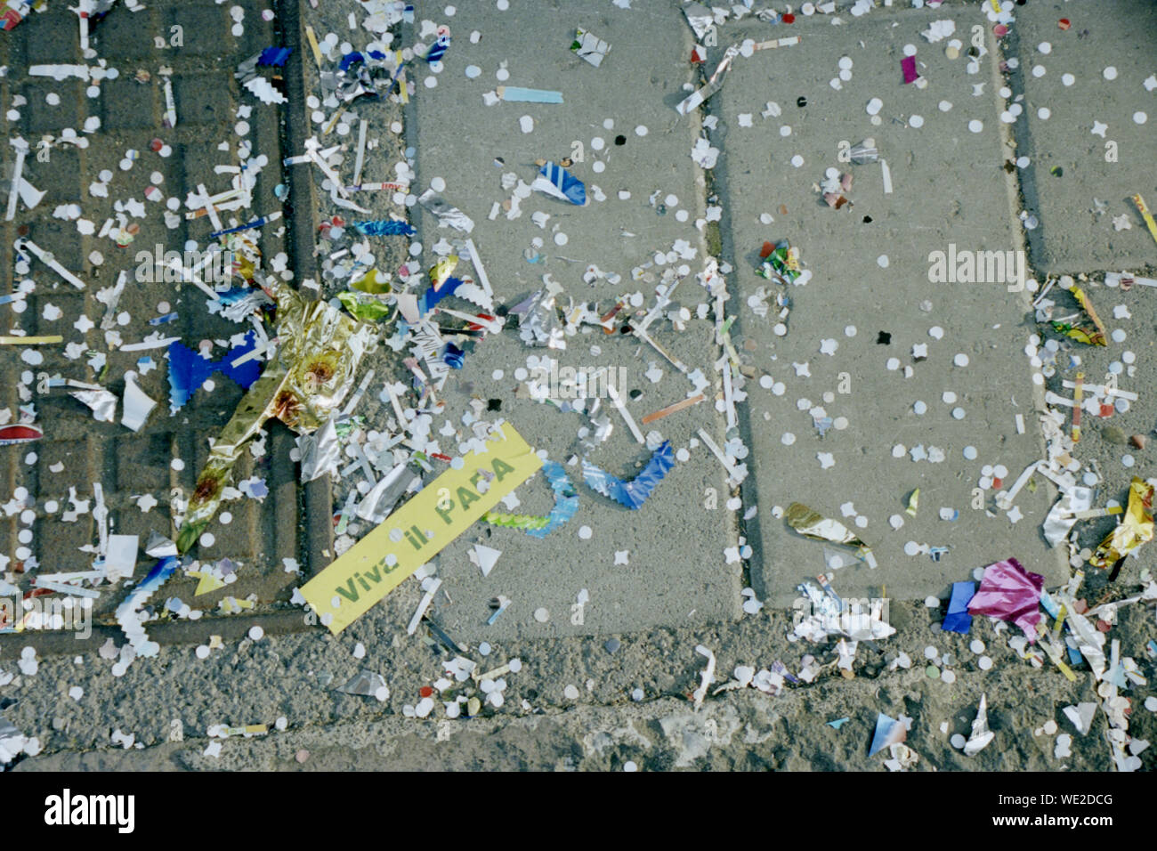 Plastic confetti hi-res stock photography and images - Alamy