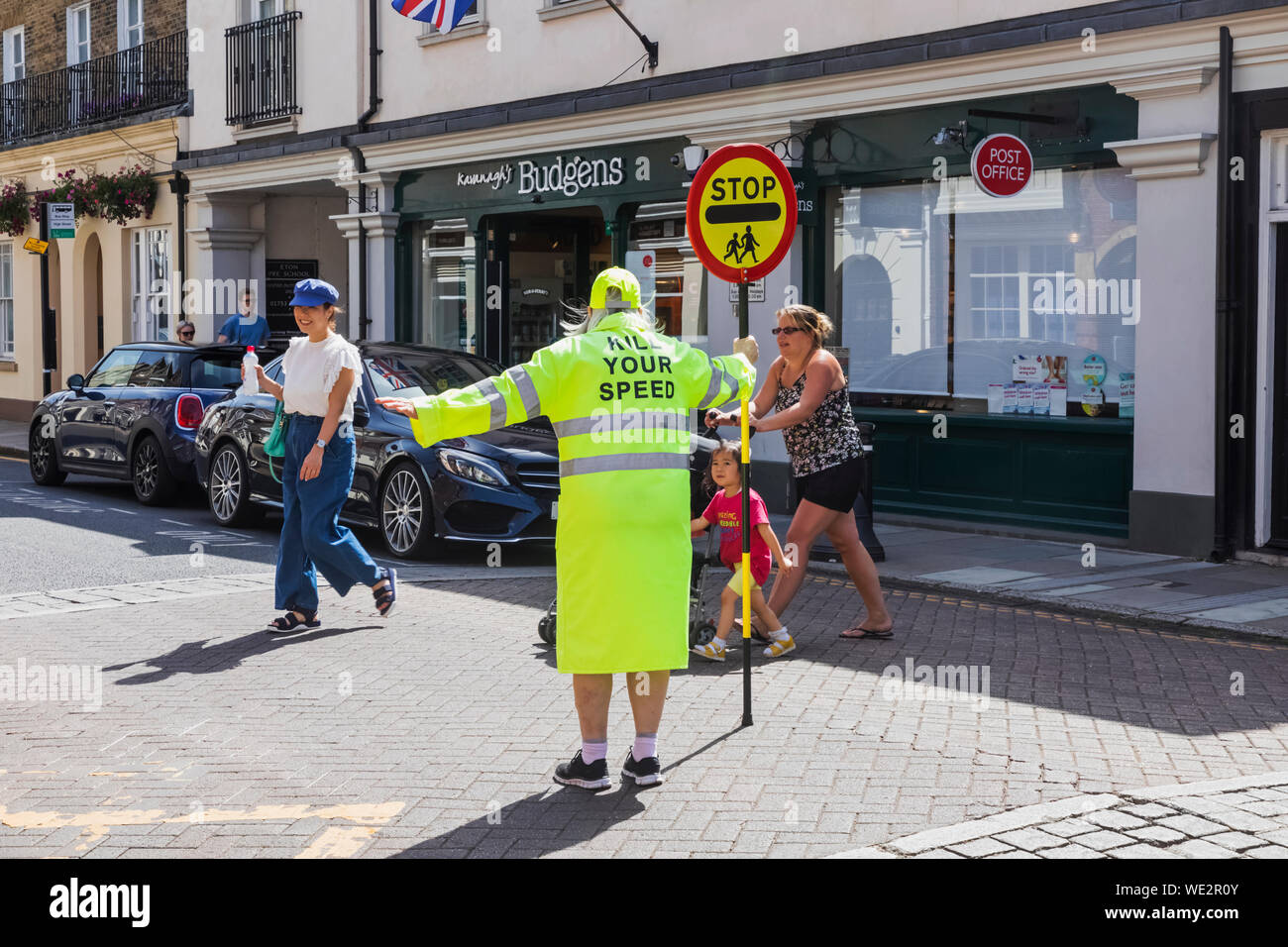 Lollipop crossing sign hi-res stock photography and images - Alamy