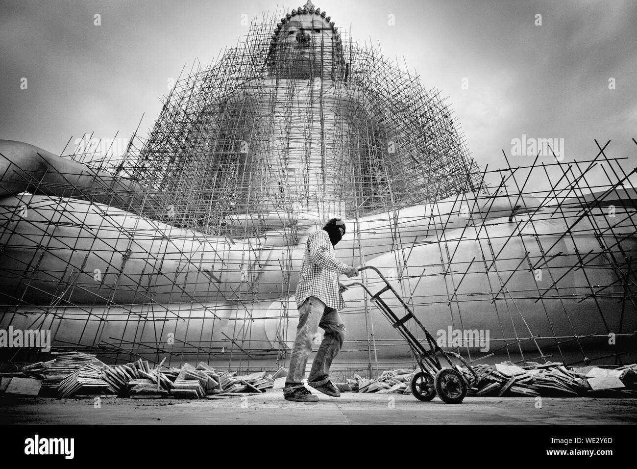Carving buddha Black and White Stock Photos & Images - Alamy