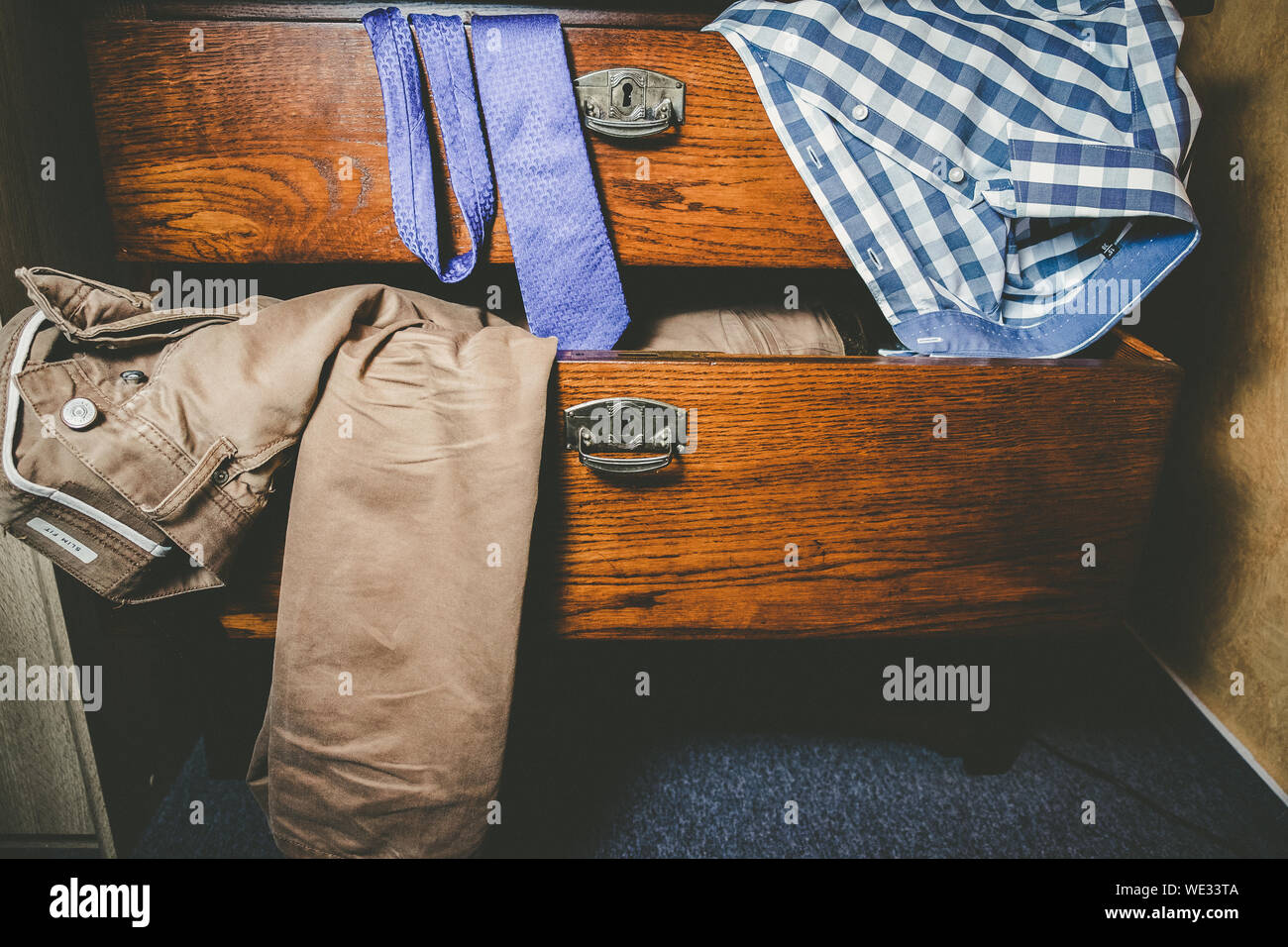 Clothing drawers hi-res stock photography and images - Alamy