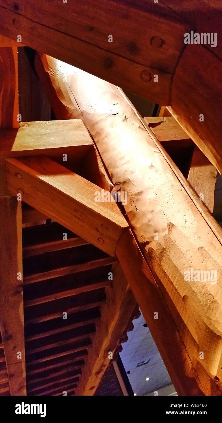 Cabin ceiling hi-res stock photography and images - Alamy