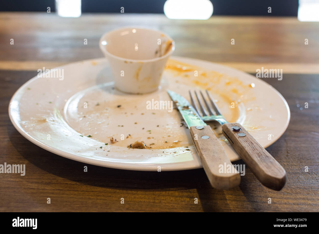 Dirty leftovers hi-res stock photography and images - Alamy