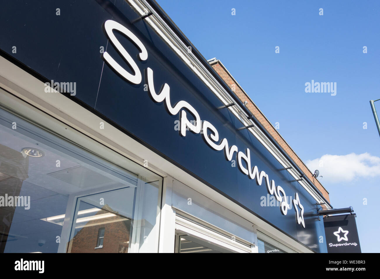Superdrug signage hi-res stock photography and images - Alamy