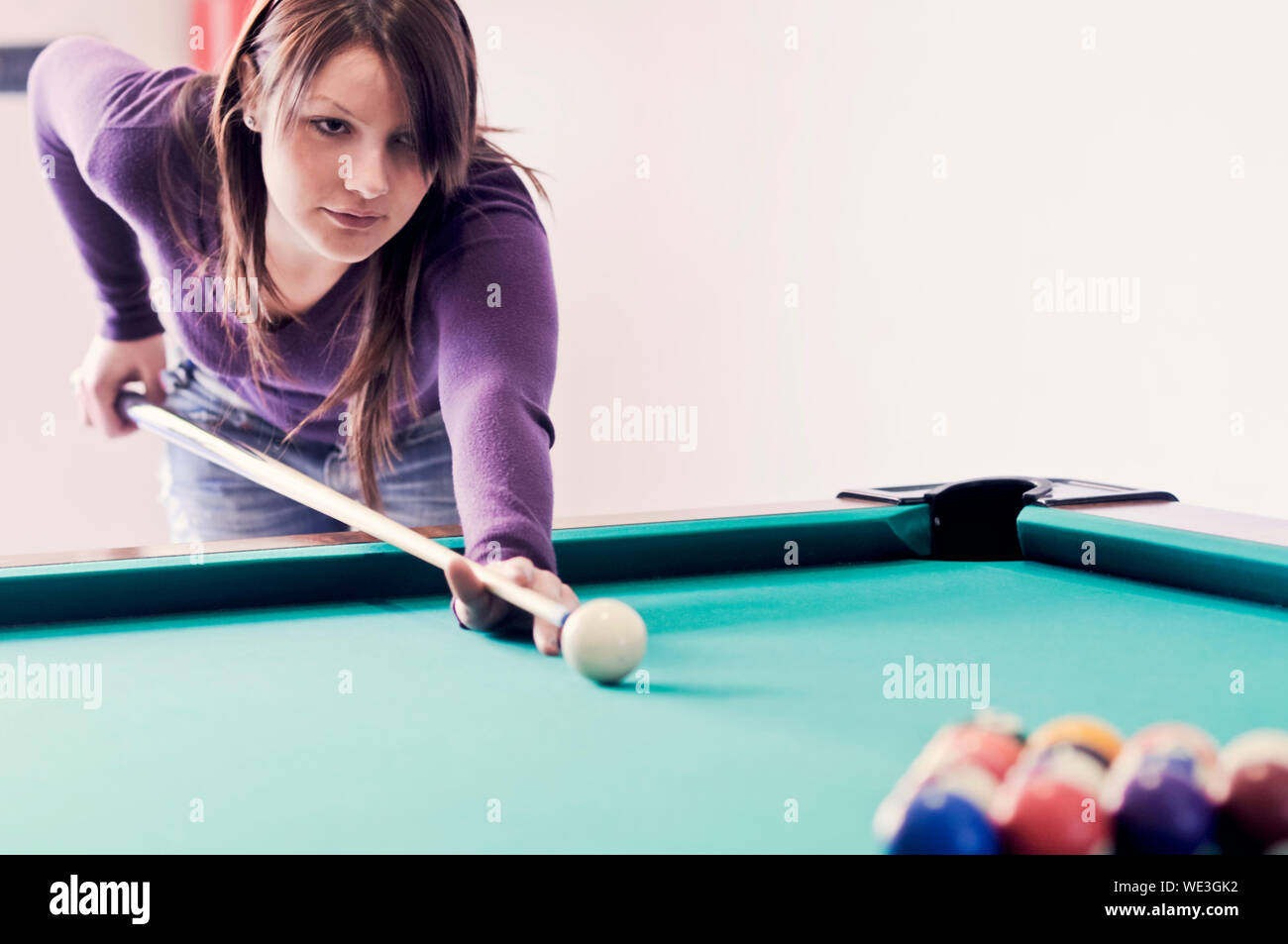 Pool Table Cue Women High Resolution Stock Photography and Images - Alamy