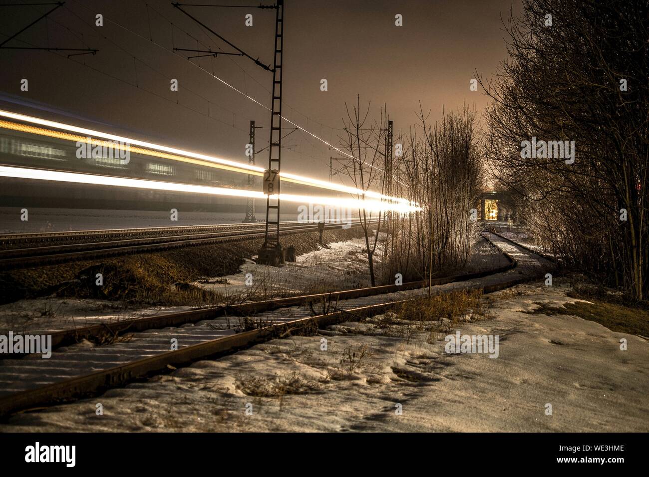 Tracks trails hi-res stock photography and images - Alamy