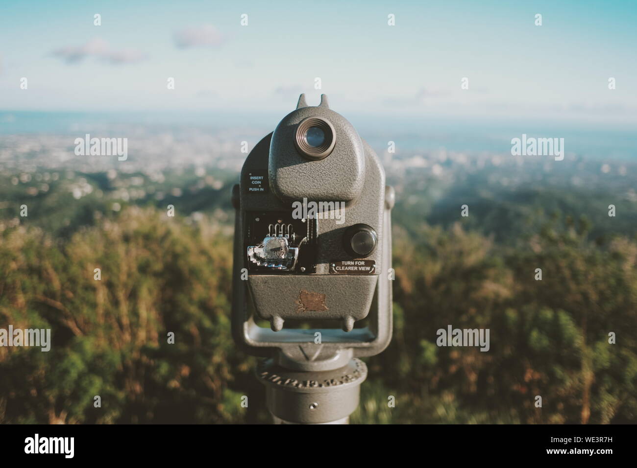 Old fashioned telescope hi-res stock photography and images - Alamy