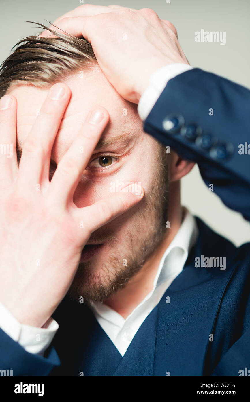 Pull backwards hi-res stock photography and images - Alamy