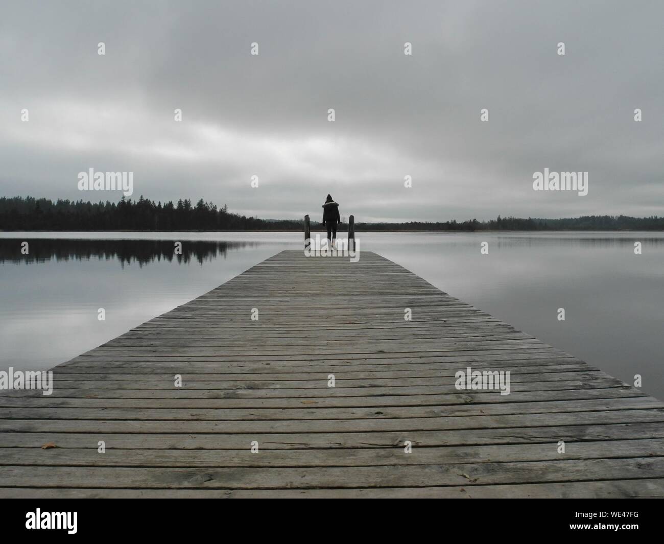 Jetty way and water hi-res stock photography and images - Alamy