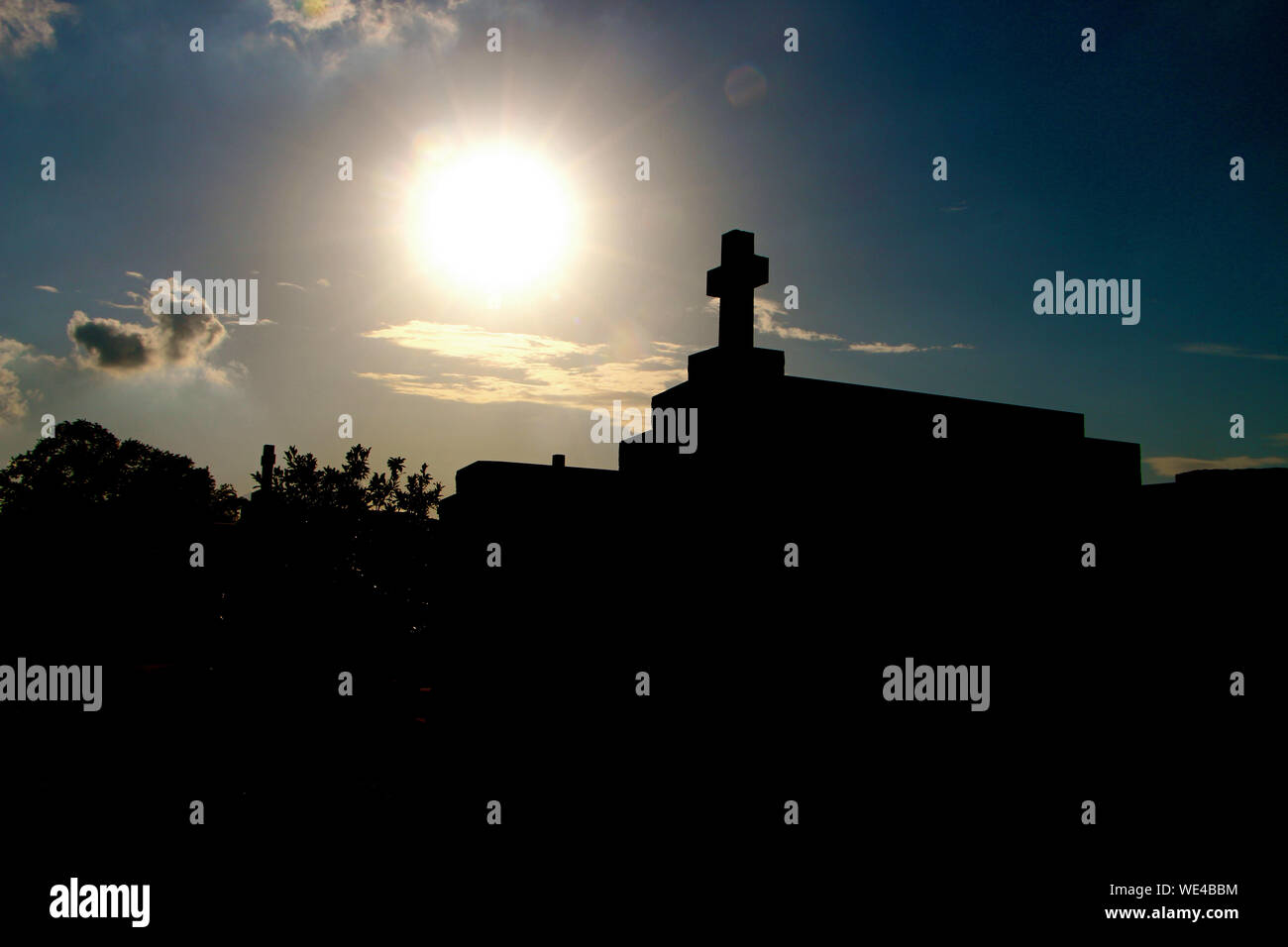 Cross on of building hi-res stock photography and images - Alamy