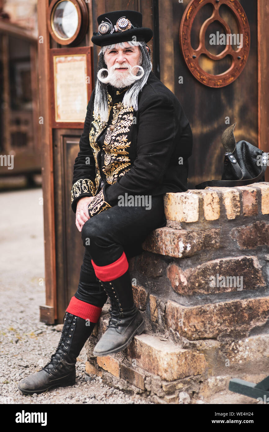 Gothic outfit with military hi-res stock photography and images - Alamy