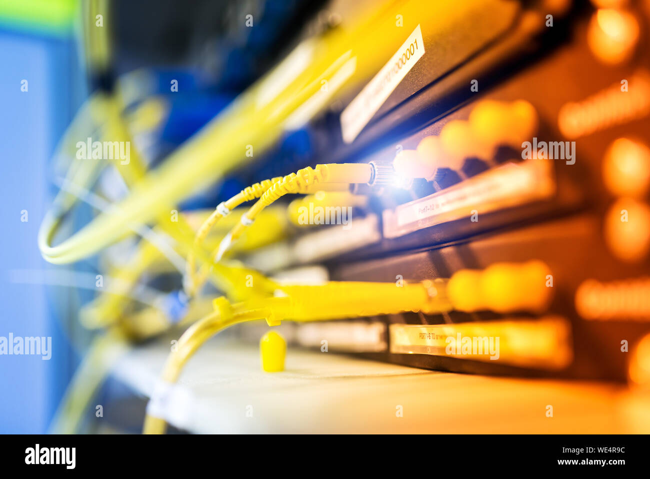 Connection of electrical cables hi-res stock photography and images - Alamy