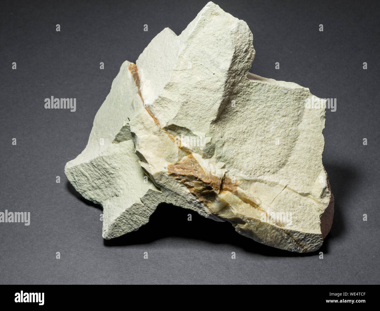 Zeolite mineral hi-res stock photography and images - Alamy