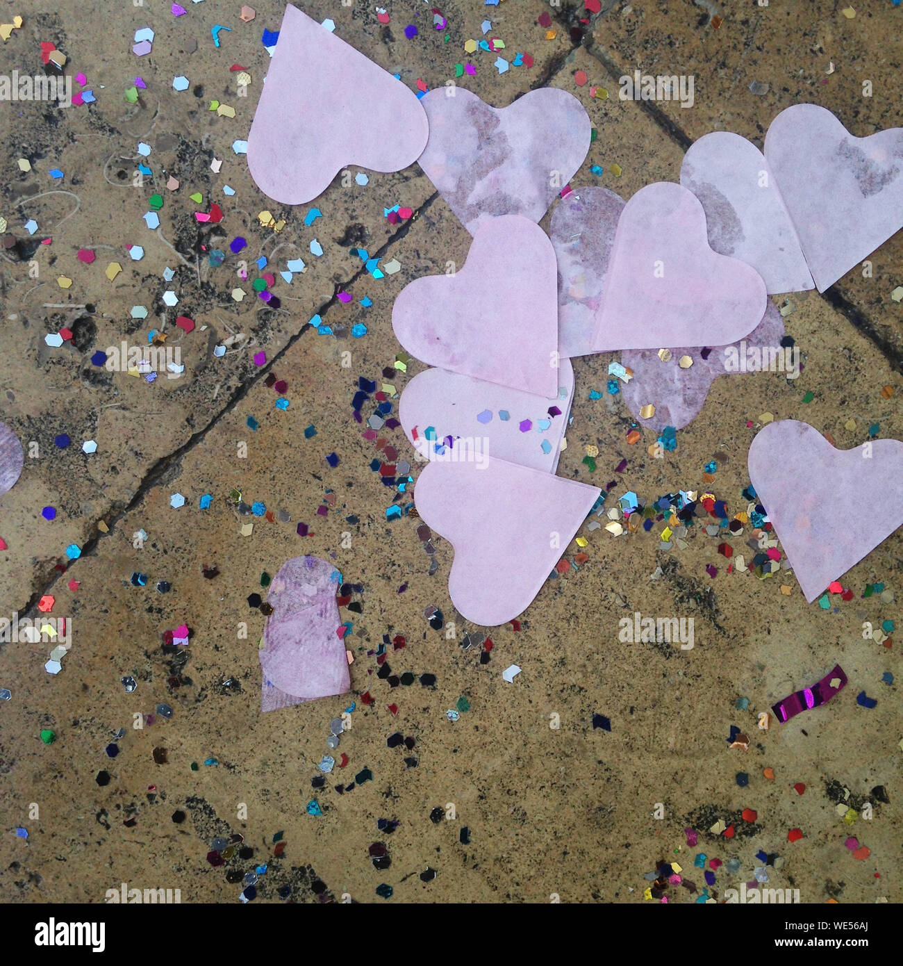 Paper confetti floor hi-res stock photography and images - Alamy