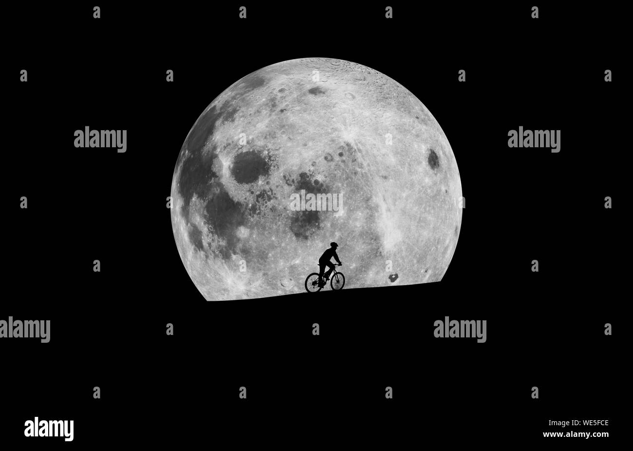 Full moon in clear sky night circle Black and White Stock Photos ...