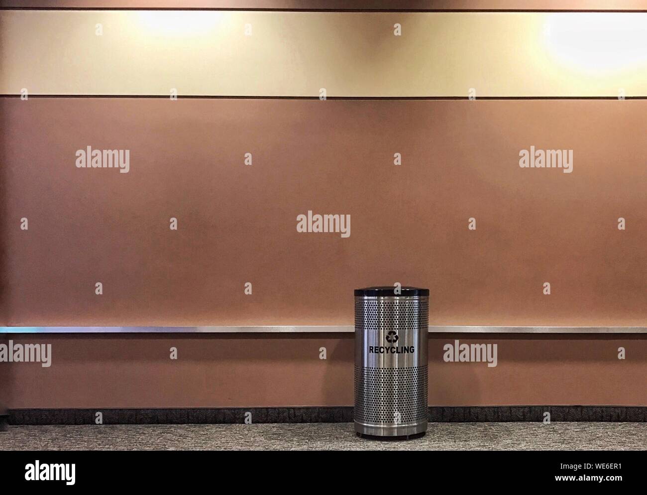 Bin dust hi-res stock photography and images - Alamy