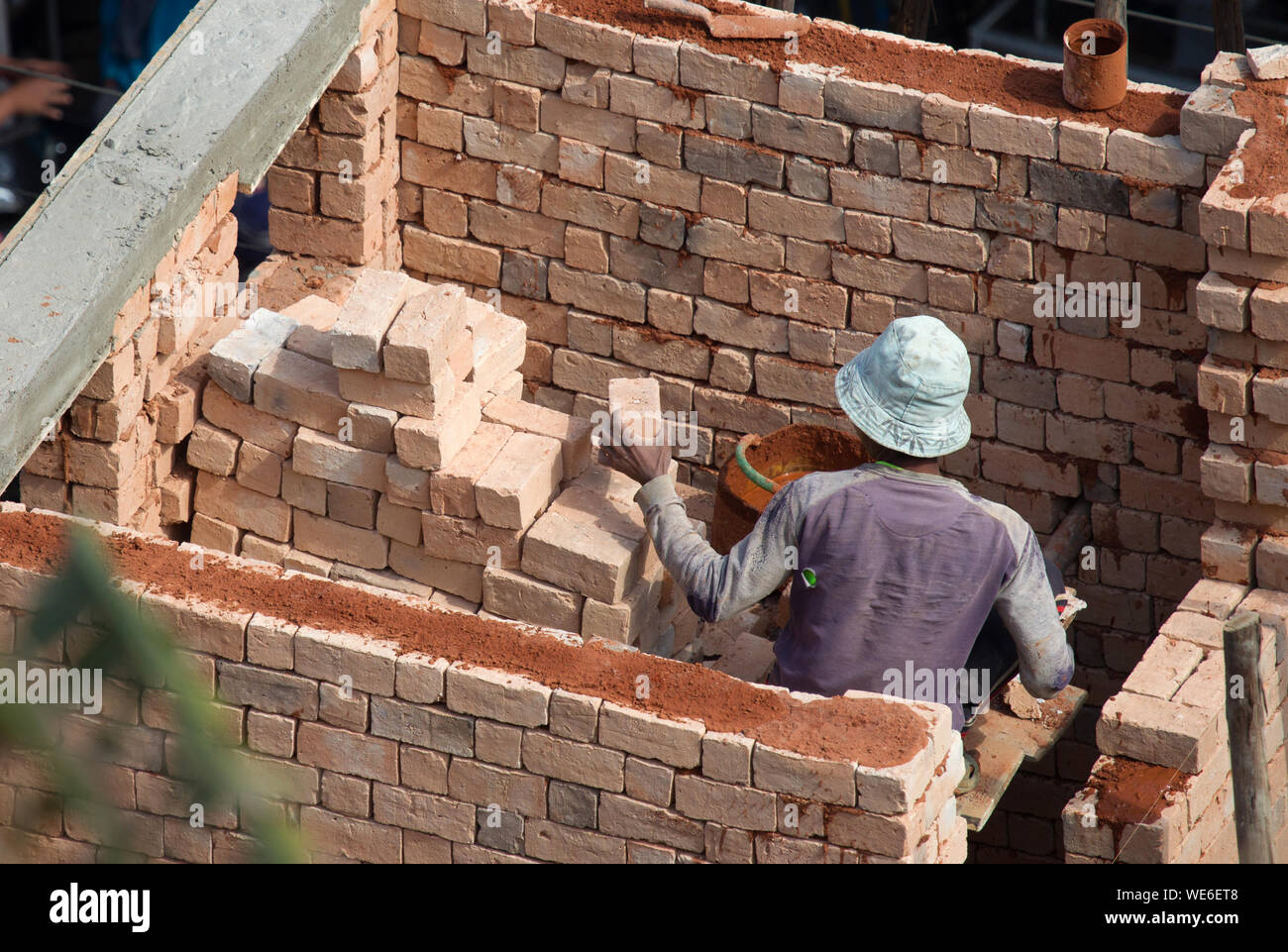 Construction building in madagascar hi-res stock photography and images ...
