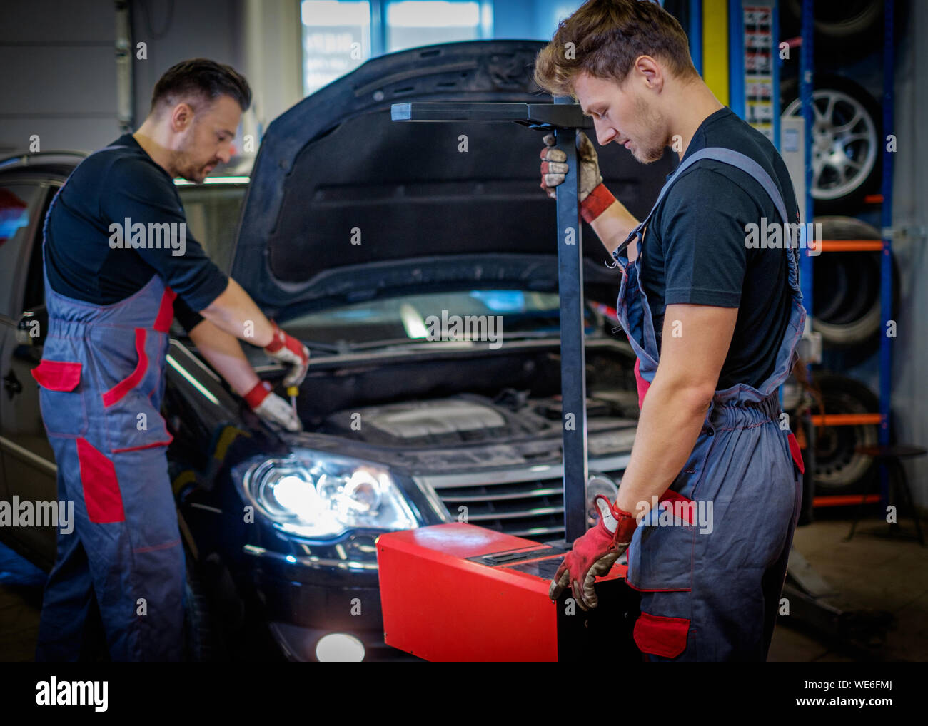 Inspecting car body hi-res stock photography and images - Alamy