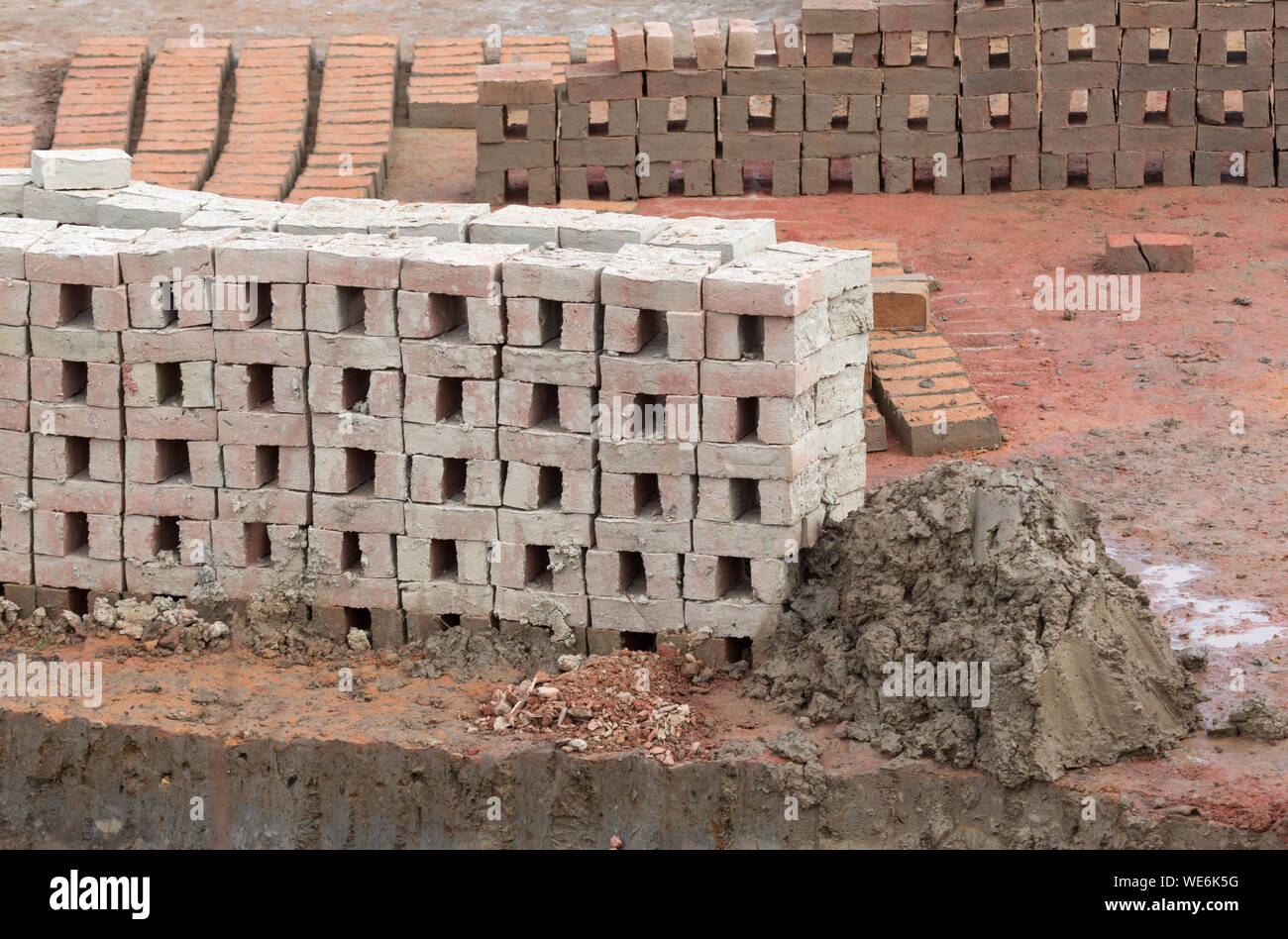 Drying bricks hi-res stock photography and images - Alamy