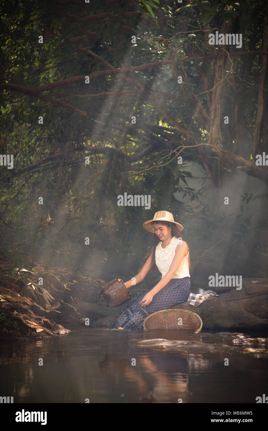 Indian tree trunk hi-res stock photography and images - Alamy