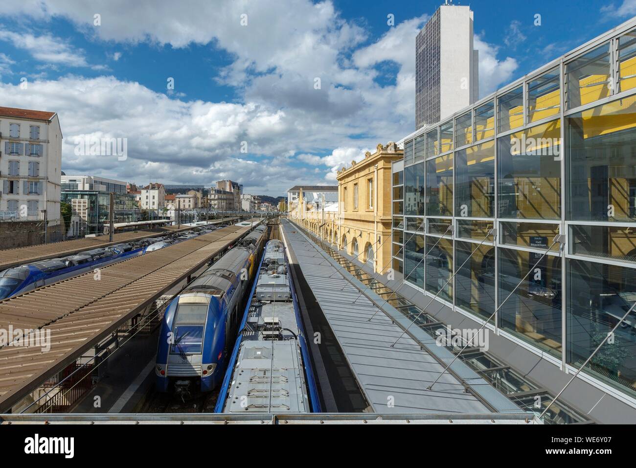 France, Meurthe et Moselle, Nancy, Nancy Ville train station and Thiers ...