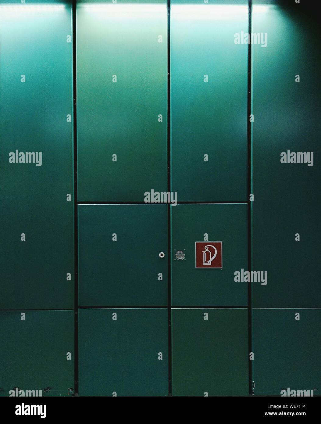 Shot locker hi-res stock photography and images - Alamy
