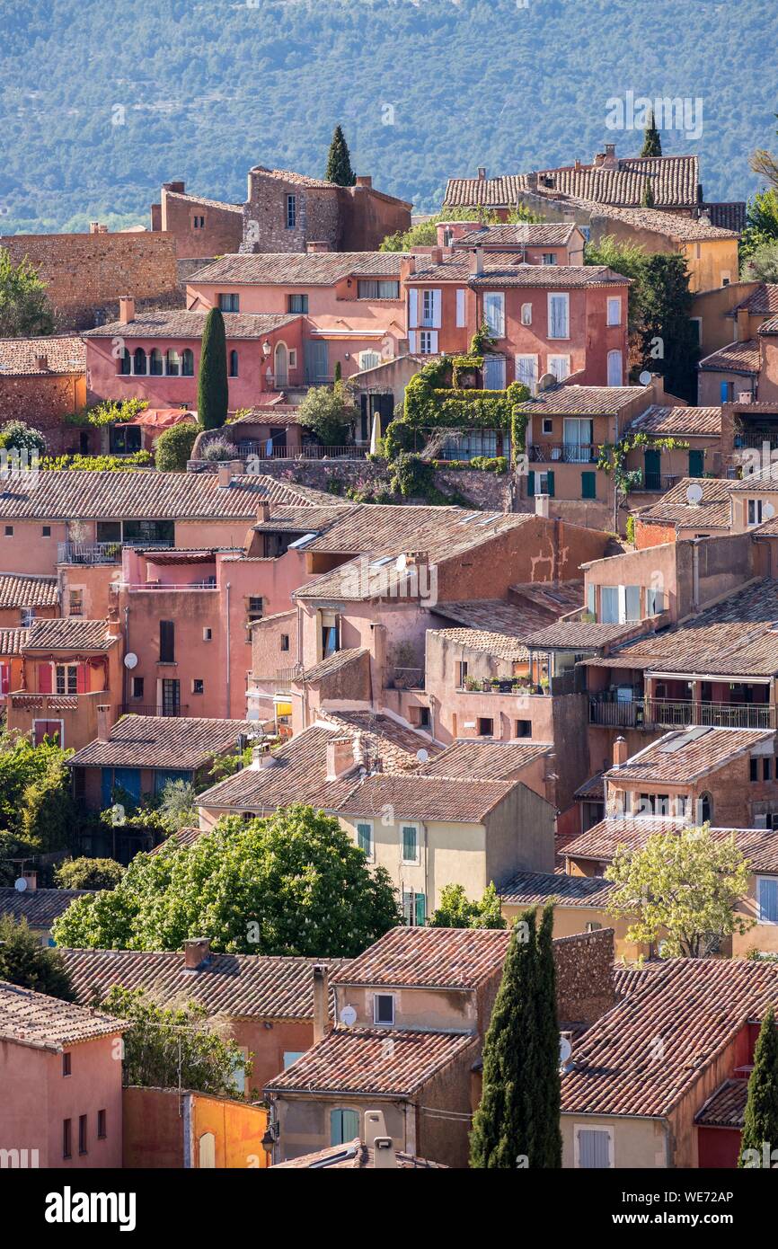France, Vaucluse, regional natural park of Luberon, Roussillon, labeled ...