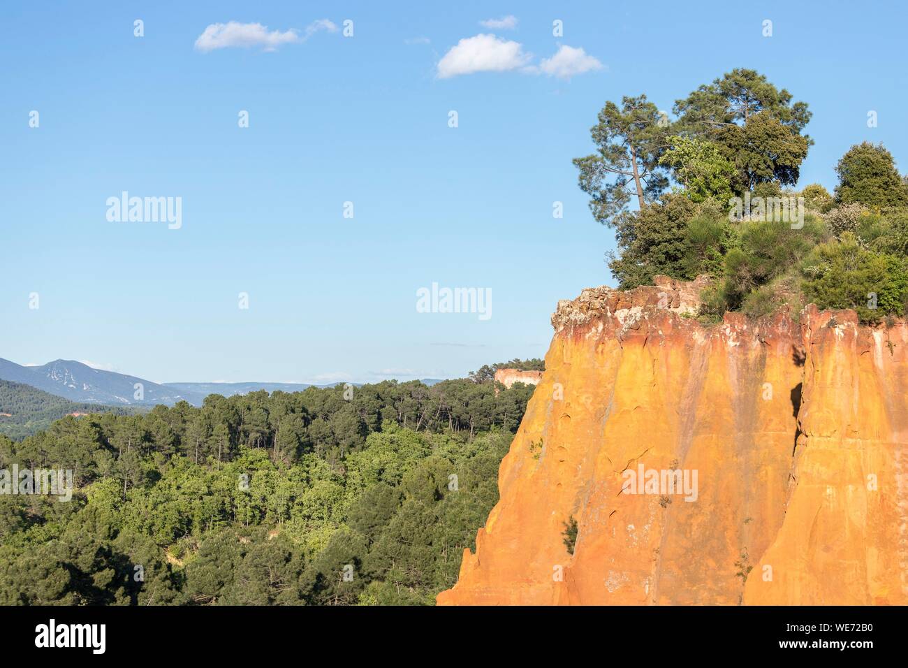 France, Vaucluse, regional natural park of Luberon, Roussillon, labeled ...