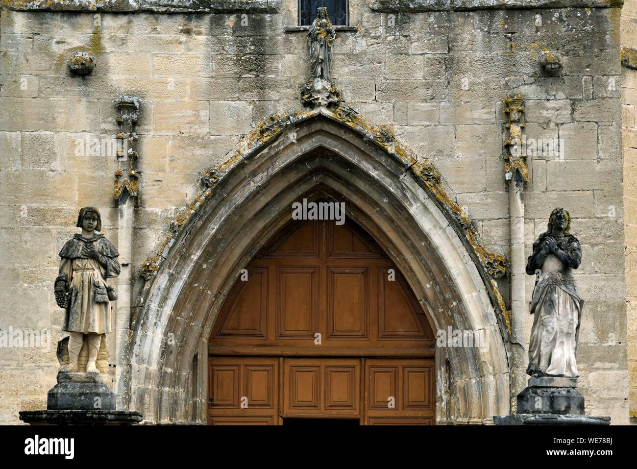 France, Doubs, Mouthier Haute Pierre, parvis, Saint Laurent church ...