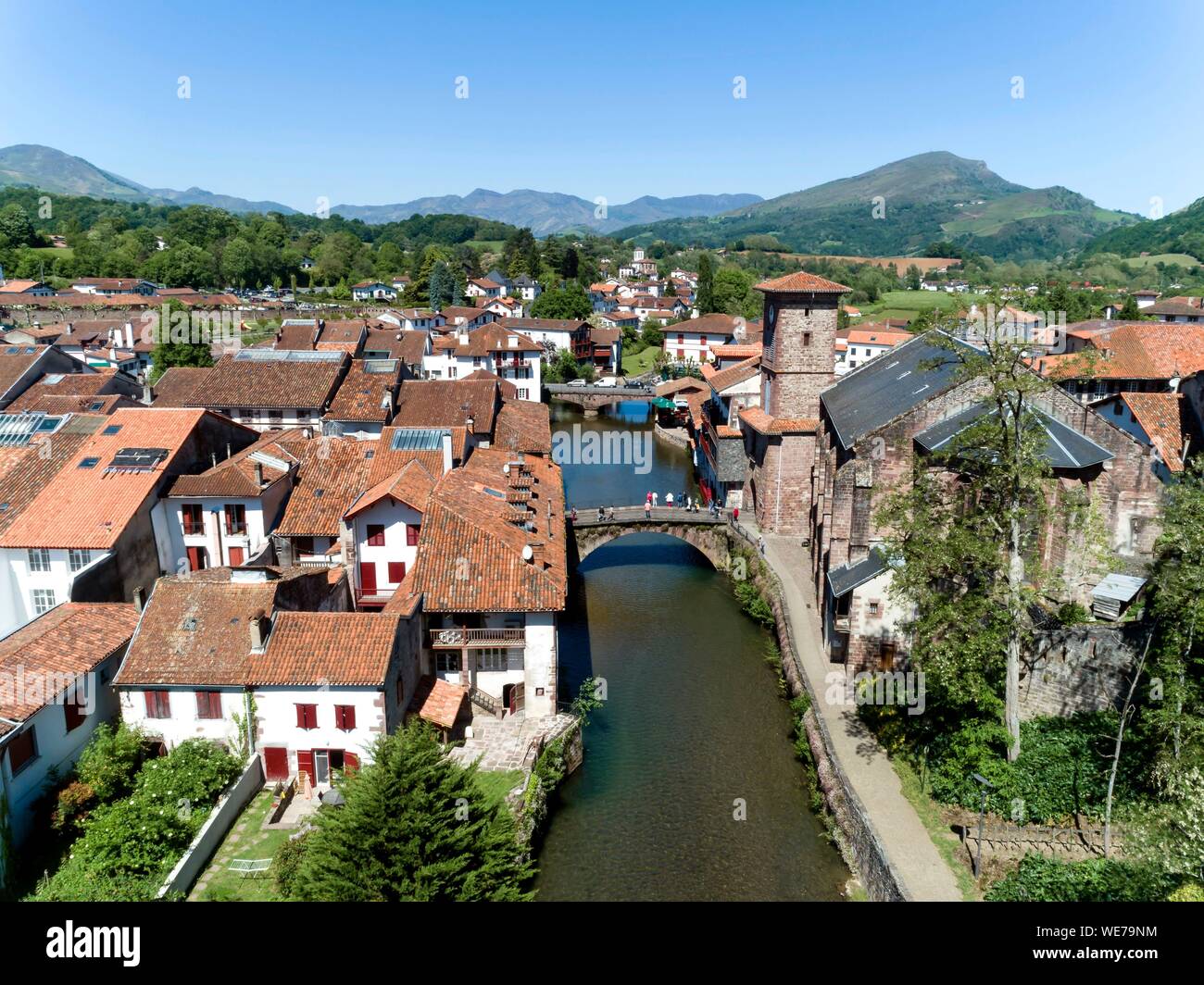 Old bout house hi-res stock photography and images - Alamy