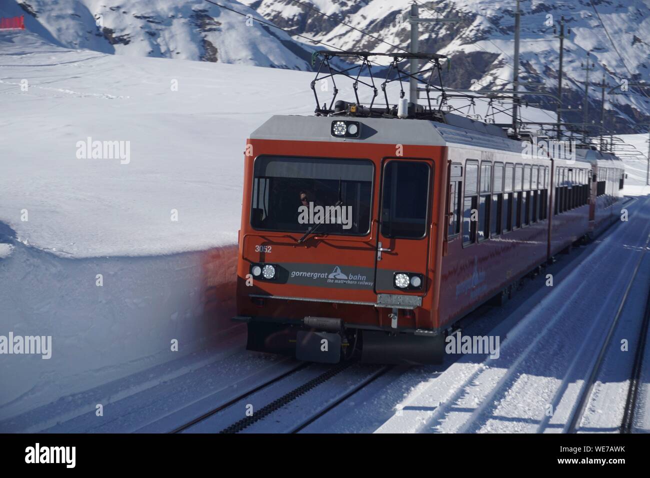 Zermatt train station hi-res stock photography and images - Alamy