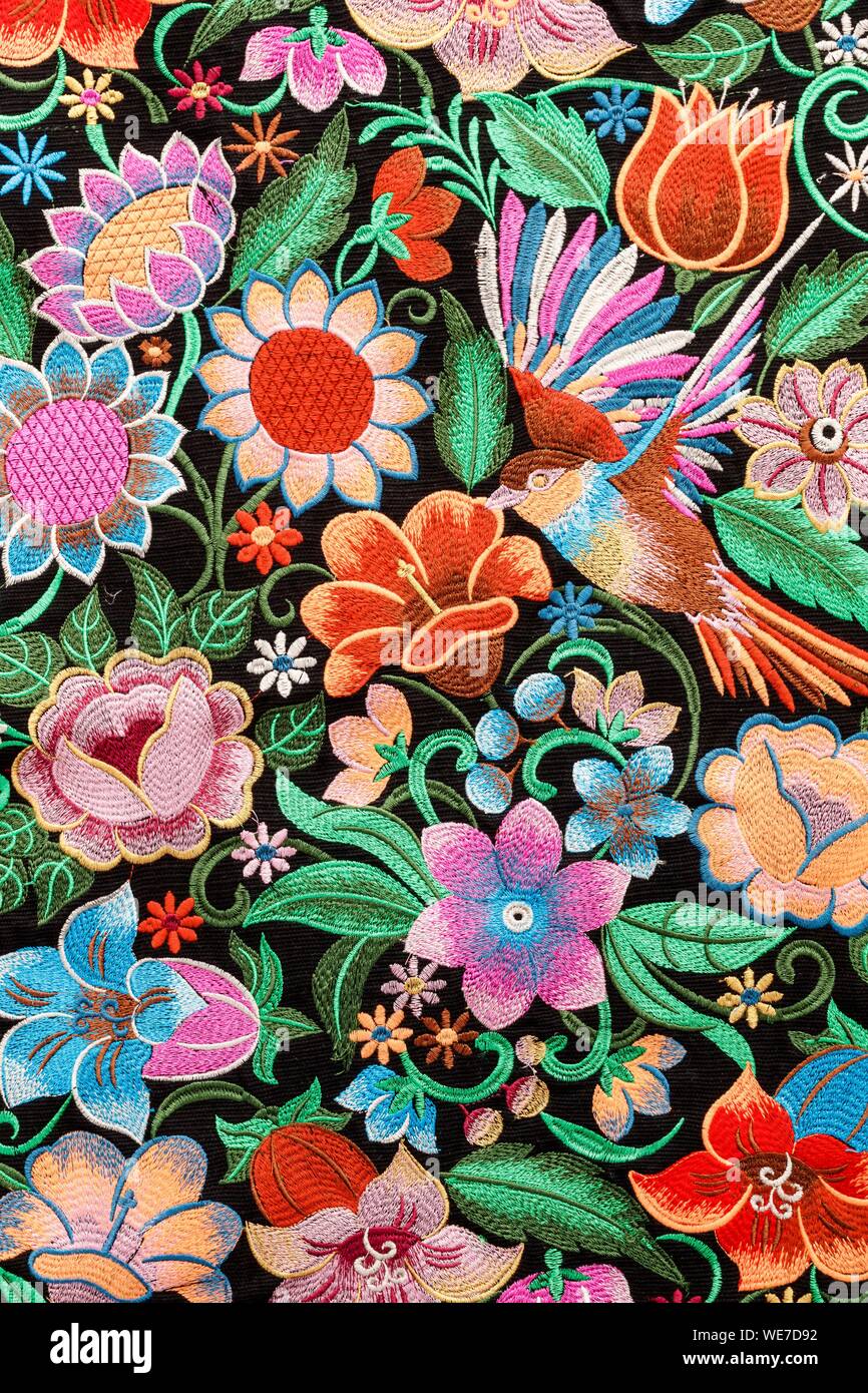 Mexico, Chiapas state, San Cristobal de las Casas, Tzotzil handicraft ...