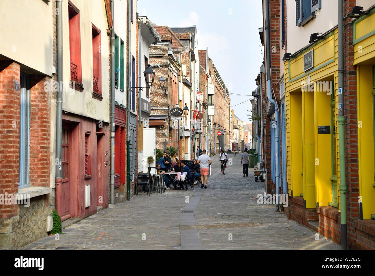 Amiens Street High Resolution Stock Photography and Images - Alamy