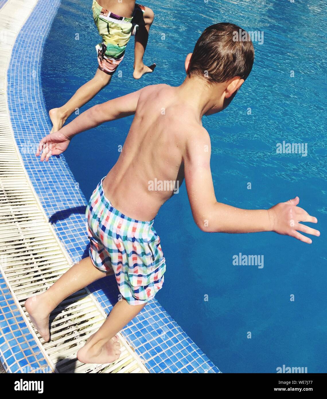 Boys Diving Stock Photos & Boys Diving Stock Images - Alamy