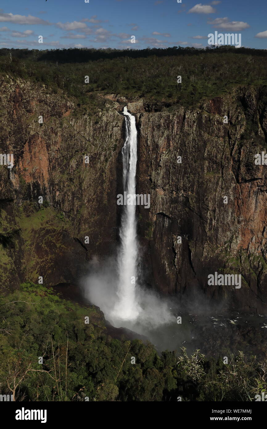 Wallaman Falls, Girringun National Park,Queensland , Australia Stock ...