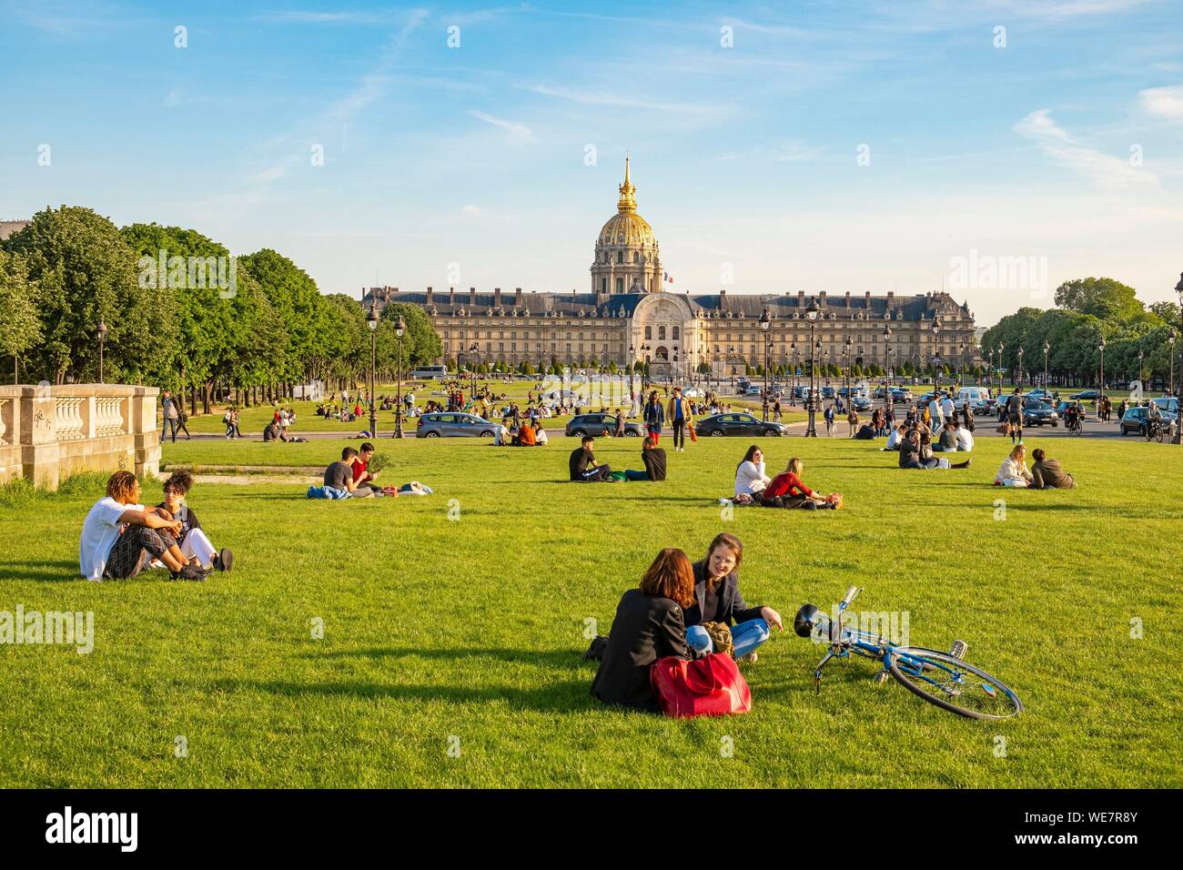 France, Paris, the Esplanade des Invalides Stock Photo - Alamy