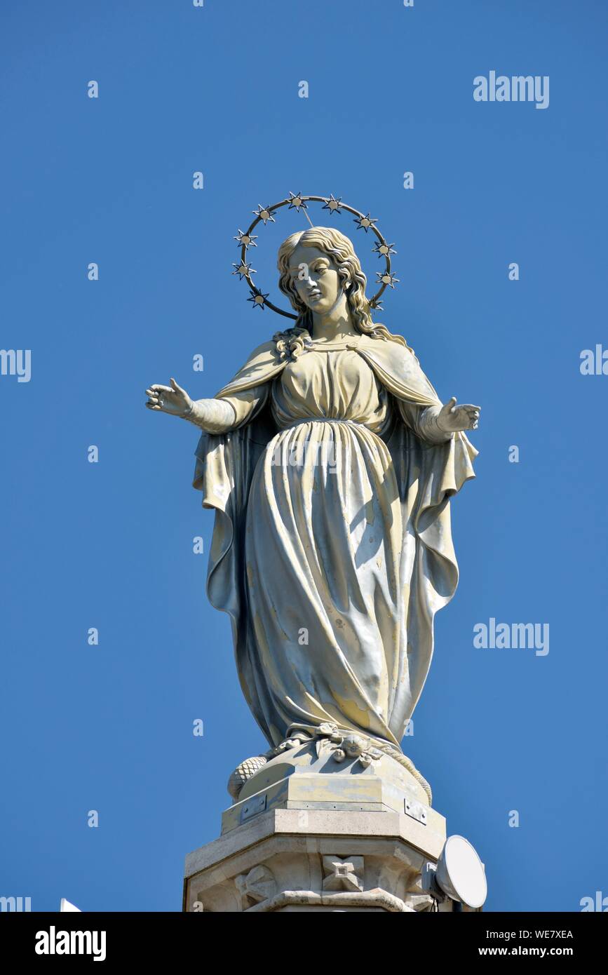 Statue mary france hi-res stock photography and images - Alamy