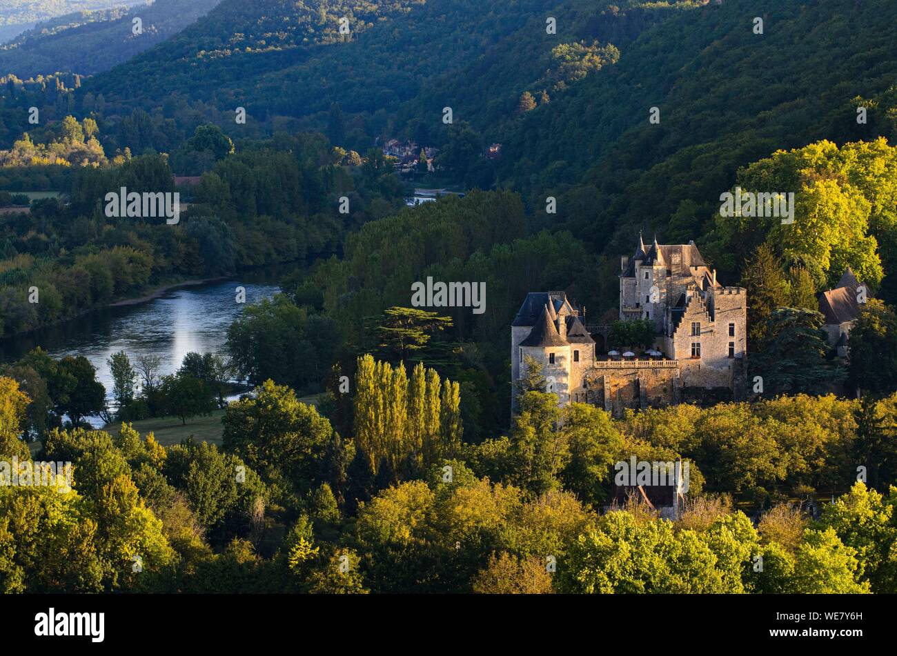 Aerial view castelnaud castle dordogne hi-res stock photography and ...