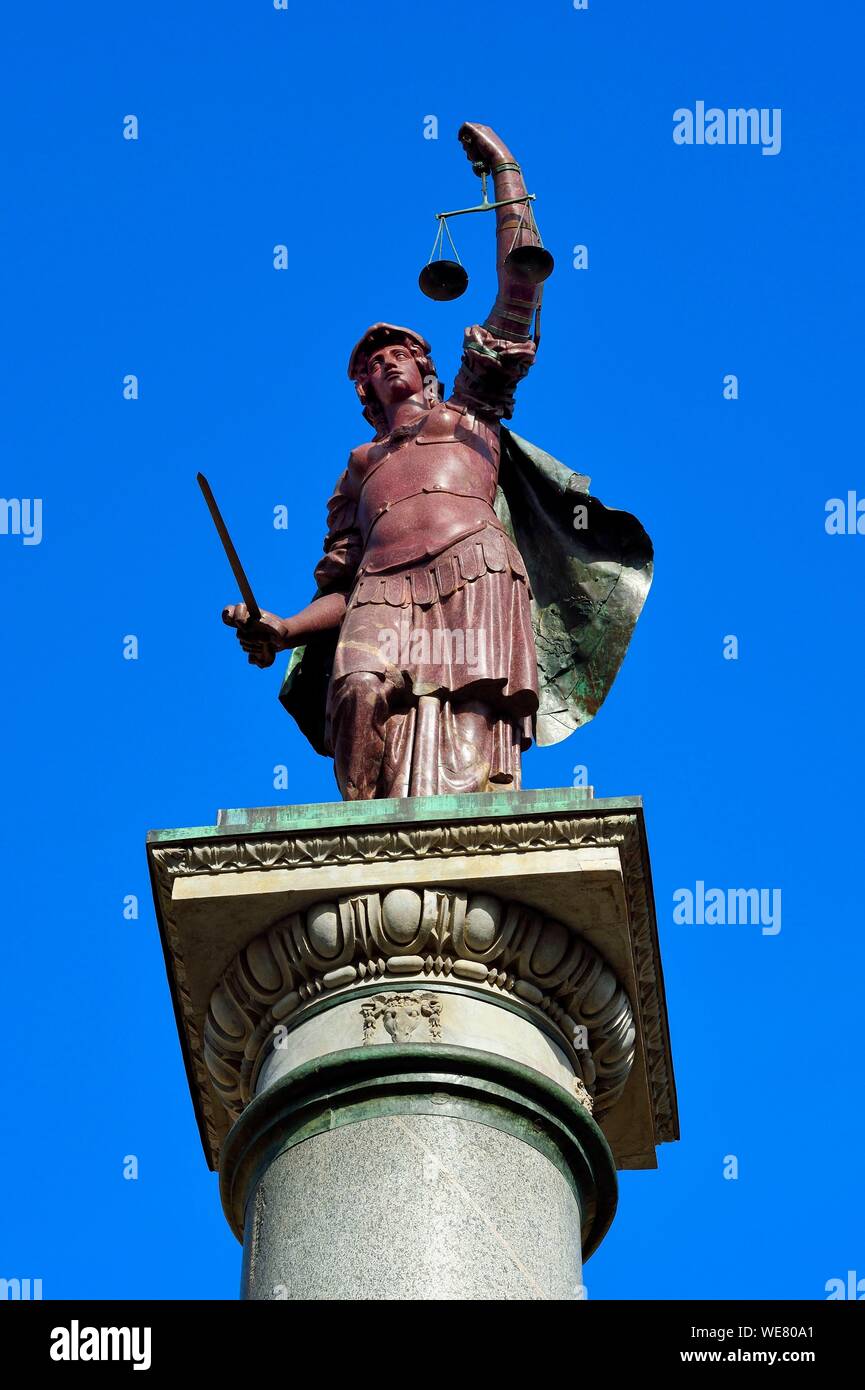 Statue of justice hi-res stock photography and images - Alamy