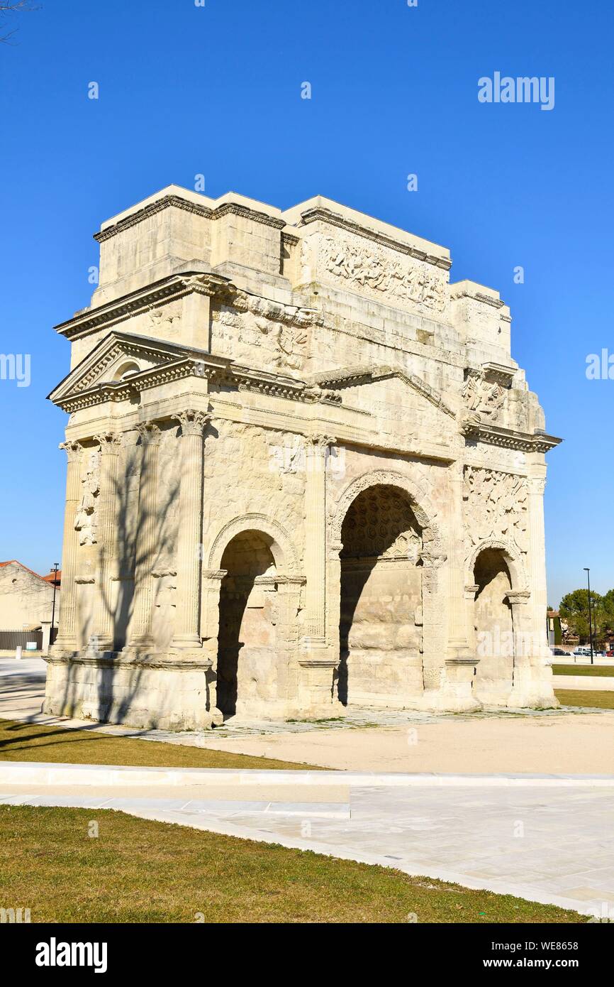 Vertical orange column hi-res stock photography and images - Alamy
