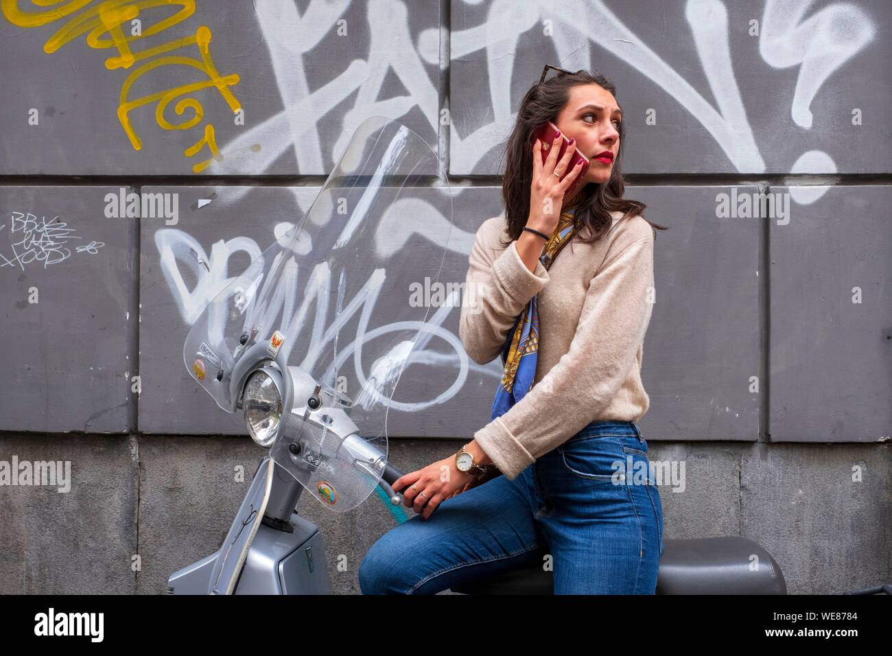 Naples women hi-res stock photography and images - Alamy