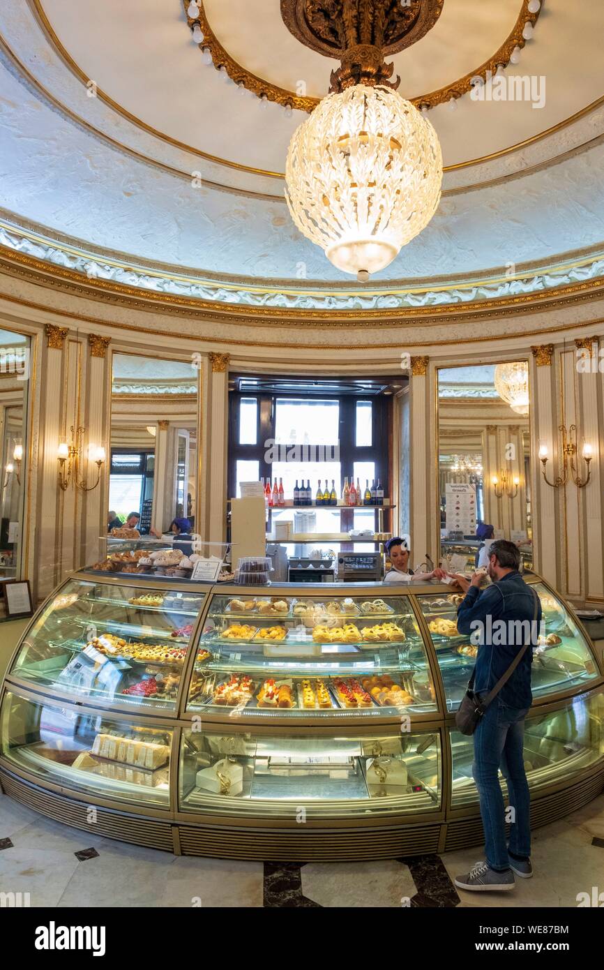 Gran caffè gambrinus naples hi-res stock photography and images - Alamy