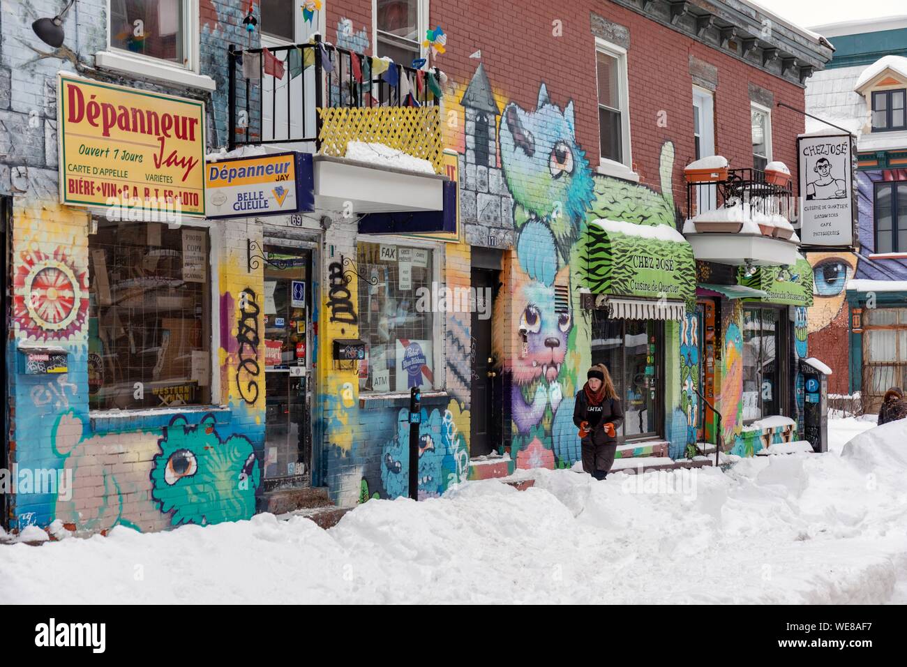 Montreal canada street architecture hi-res stock photography and images ...
