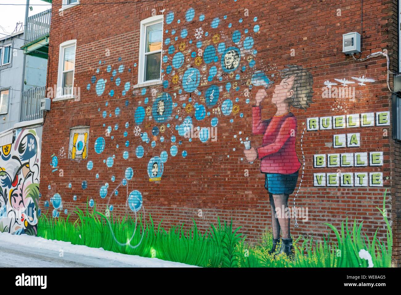 Montreal wall art hi-res stock photography and images - Alamy