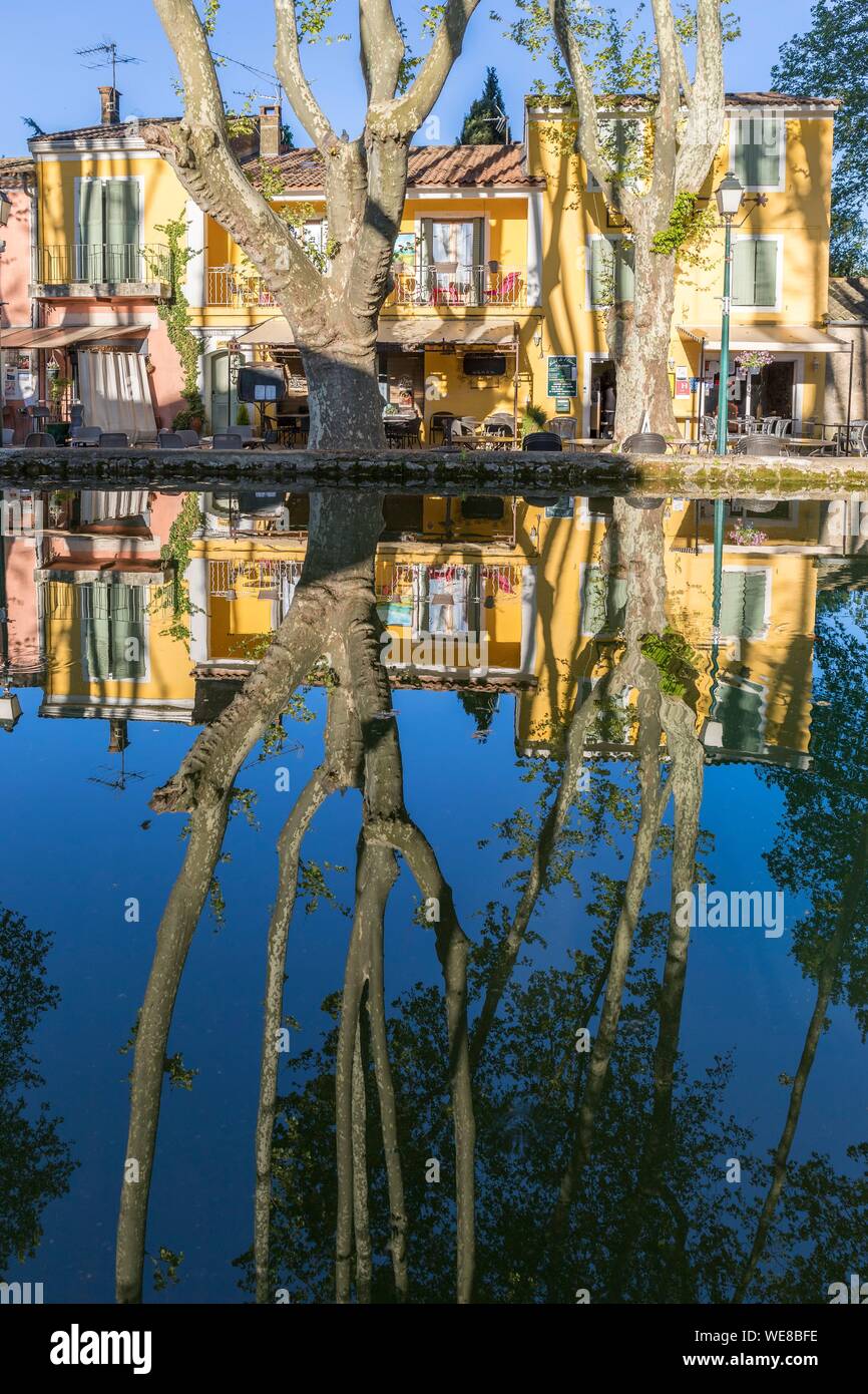 Cucuron provence hi-res stock photography and images - Alamy