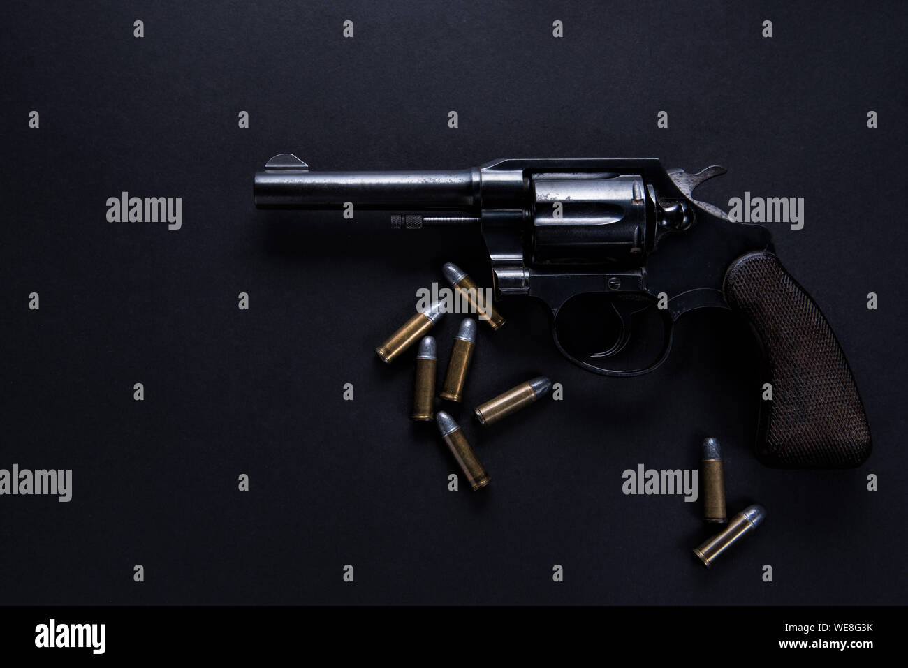 Pistol bullet gun table hi-res stock photography and images - Alamy