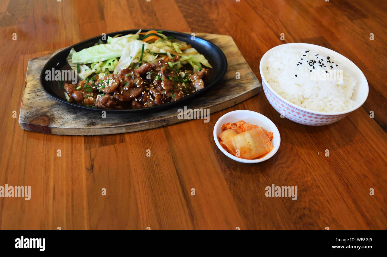 Grilled pork neck with barbecue sauce (Tontoro) with fried vegetables ...