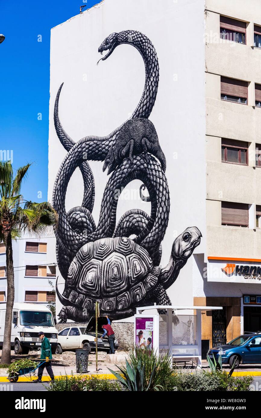 Morocco, Casablanca, mural boulevard Mohammed Zerktouni Stock Photo - Alamy